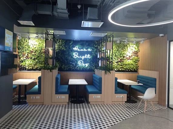 Sun Life Centre - Vertical Green